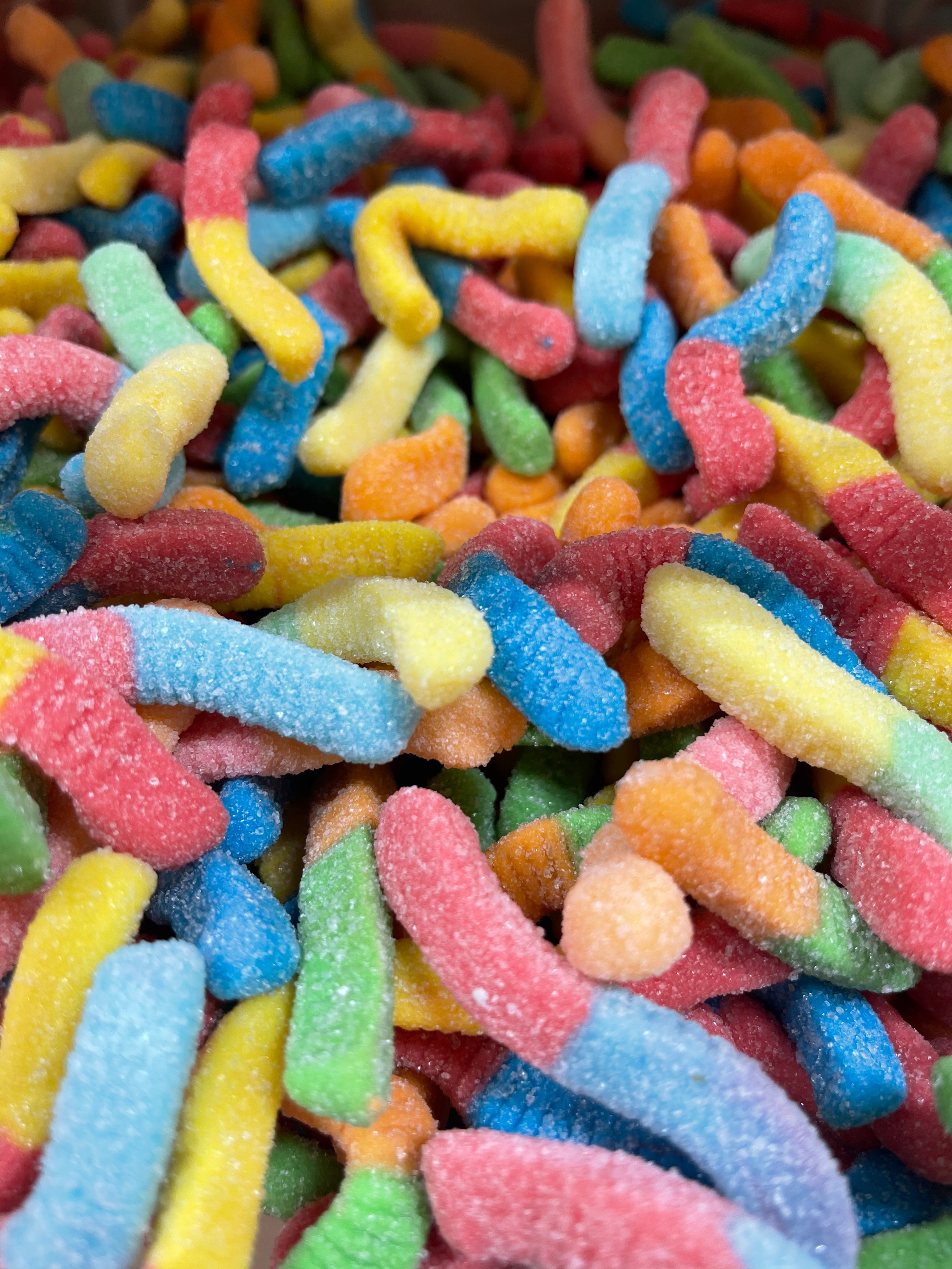 Sour Worms – Roasted813